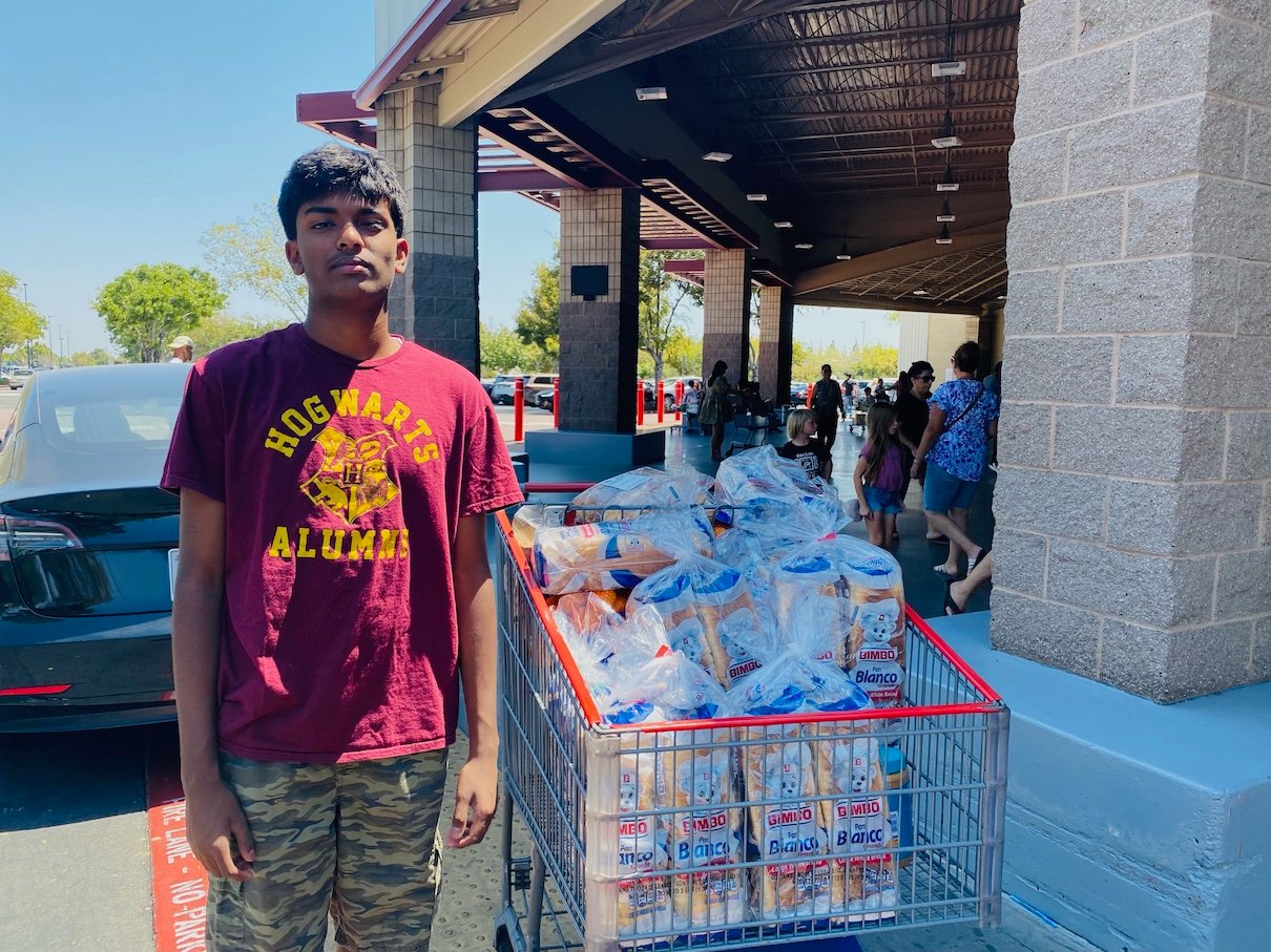 Sandwich Donation Drive - ServingHandz.com